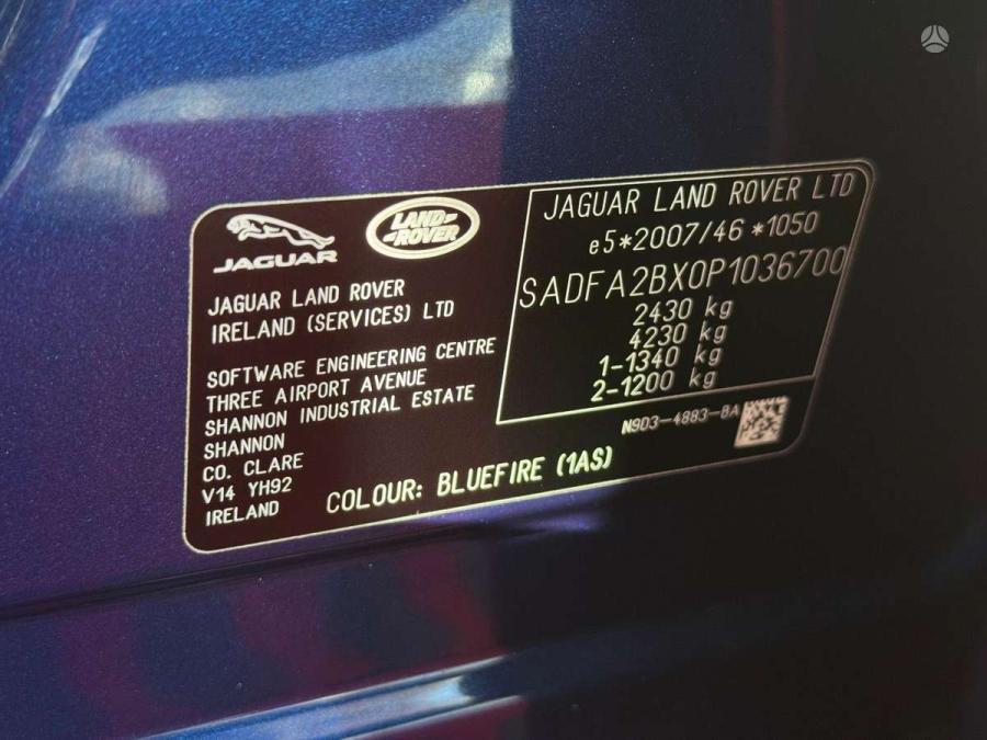 Blue Jaguar E-Pace 2022 in Siauliai, with an engine capacity of 2.00 L and mileage of 81 thousand km for 28900 €, photo 35 on AUTOMOTO.COM.LV