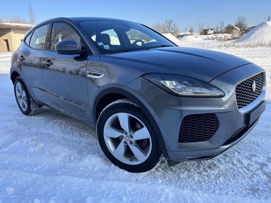 Ягуар E-Pace 2018 в Таураге, объемом двигателя 2.00 л и пробегом 123 тыс. км за 13500 €, фото 4 на AUTOMOTO.COM.LV
