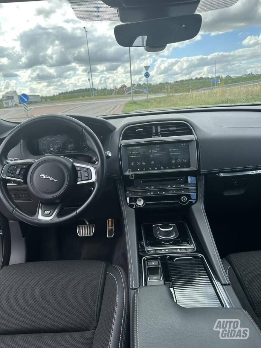 Ягуар E-Pace 2019 в Паневежис, объемом двигателя 3.00 л и пробегом 96 тыс. км за 18700 €, фото 11 на AUTOMOTO.COM.LV
