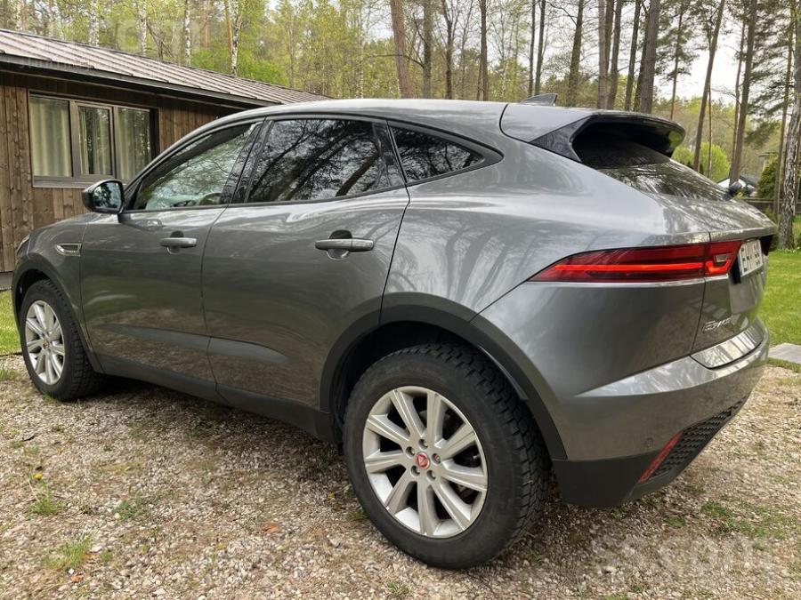 Серый Ягуар E-Pace 2018 в Рига, объемом двигателя 2.00 л и пробегом 173 тыс. км за 14590 €, фото 3 на AUTOMOTO.COM.LV
