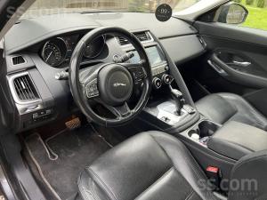 Серый Ягуар E-Pace 2018 в Рига, объемом двигателя 2.00 л и пробегом 173 тыс. км за 14590 €, фото 4 на AUTOMOTO.COM.LV
