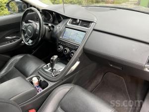 Серый Ягуар E-Pace 2018 в Рига, объемом двигателя 2.00 л и пробегом 173 тыс. км за 14590 €, фото 10 на AUTOMOTO.COM.LV