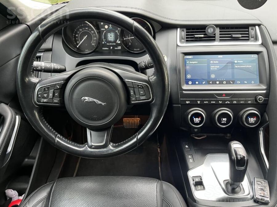 Серый Ягуар E-Pace 2018 в Рига, объемом двигателя 2.00 л и пробегом 173 тыс. км за 14590 €, фото 11 на AUTOMOTO.COM.LV