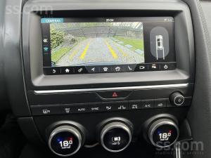 Серый Ягуар E-Pace 2018 в Рига, объемом двигателя 2.00 л и пробегом 173 тыс. км за 14590 €, фото 12 на AUTOMOTO.COM.LV