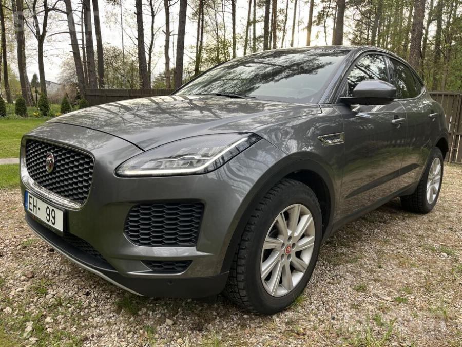 Серый Ягуар E-Pace 2018 в Рига, объемом двигателя 2.00 л и пробегом 173 тыс. км за 14590 €, фото 15 на AUTOMOTO.COM.LV