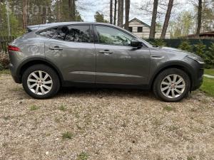 Серый Ягуар E-Pace 2018 в Рига, объемом двигателя 2.00 л и пробегом 173 тыс. км за 14590 €, фото 17 на AUTOMOTO.COM.LV