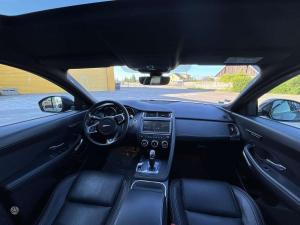 Pelēks Jaguar E-Pace 2018 Tauragė, ar dzinēja tilpumu 2.00 L un nobraukumu 123 tūkst. km par 11800 €, foto 17 vietnē AUTOMOTO.COM.LV