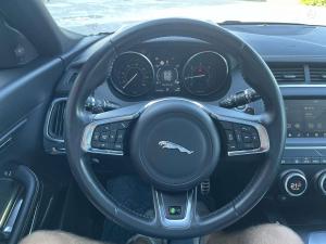 Pelēks Jaguar E-Pace 2018 Tauragė, ar dzinēja tilpumu 2.00 L un nobraukumu 123 tūkst. km par 11800 €, foto 25 vietnē AUTOMOTO.COM.LV