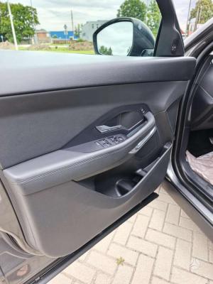 Pelēks Jaguar E-Pace 2018 Tauragė, ar dzinēja tilpumu 2.00 L un nobraukumu 199 tūkst. km par 10900 €, foto 14 vietnē AUTOMOTO.COM.LV