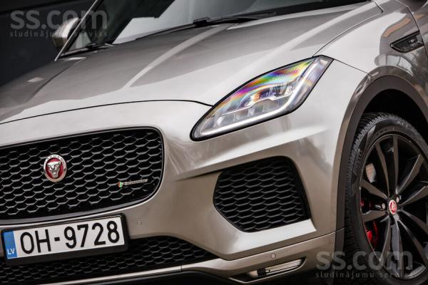Серый Ягуар E-Pace 2019 в Елгава, объемом двигателя 2.00 л и пробегом 137 тыс. км за 16999 €, фото 2 на AUTOMOTO.COM.LV