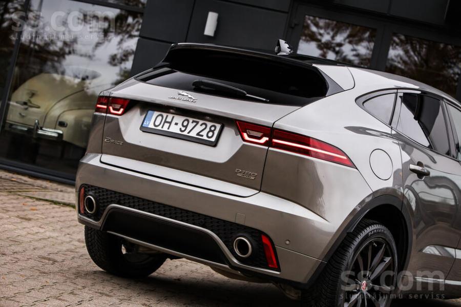 Pelēks Jaguar E-Pace 2019 Jelgava, ar dzinēja tilpumu 2.00 L un nobraukumu 137 tūkst. km par 16999 €, foto 14 vietnē AUTOMOTO.COM.LV