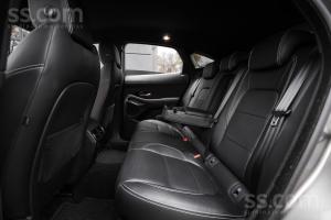 Pelēks Jaguar E-Pace 2019 Jelgava, ar dzinēja tilpumu 2.00 L un nobraukumu 137 tūkst. km par 16999 €, foto 23 vietnē AUTOMOTO.COM.LV