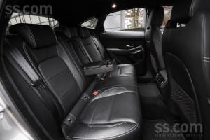 Pelēks Jaguar E-Pace 2019 Jelgava, ar dzinēja tilpumu 2.00 L un nobraukumu 137 tūkst. km par 16999 €, foto 24 vietnē AUTOMOTO.COM.LV