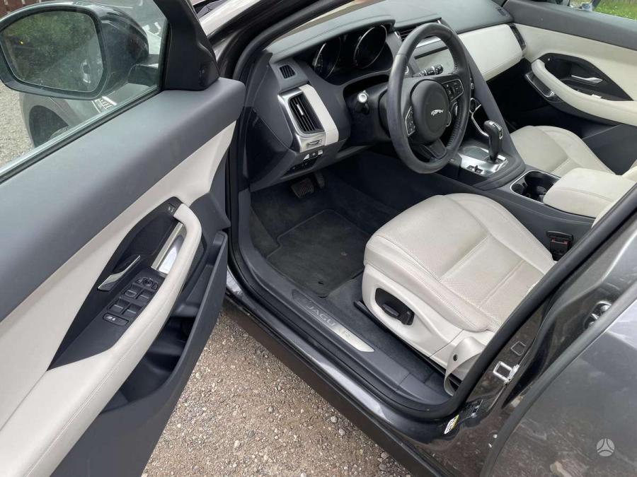 Grey Jaguar E-Pace 2020 in Panevezys, with an engine capacity of 2.00 L and mileage of 70 thousand km for 7600 €, photo 12 on AUTOMOTO.COM.LV