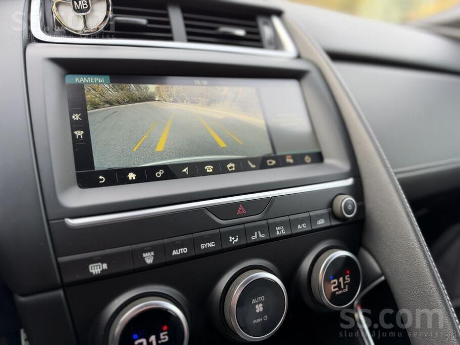 Grey Jaguar E-Pace 2020 in Riga, with an engine capacity of 2.00 L and mileage of 189 thousand km for 14700 €, photo 28 on AUTOMOTO.COM.LV