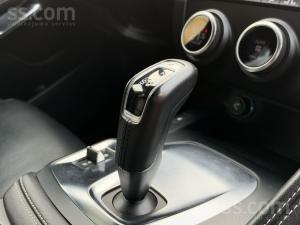 Grey Jaguar E-Pace 2020 in Riga, with an engine capacity of 2.00 L and mileage of 189 thousand km for 14700 €, photo 31 on AUTOMOTO.COM.LV