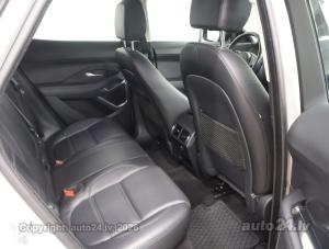 Grey Jaguar E-Pace 2018 in Tallinn, with an engine capacity of 2.00 L and mileage of 131 thousand km for 16900 €, photo 9 on AUTOMOTO.COM.LV