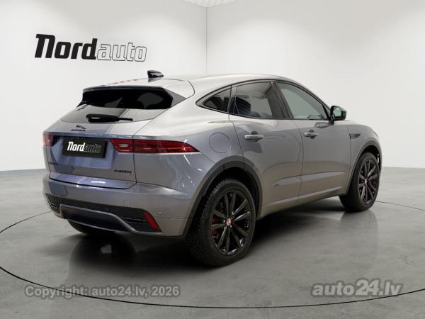Серый Ягуар E-Pace 2021 в Таллин, объемом двигателя 1.50 л и пробегом 84 тыс. км за 39900 €, фото 2 на AUTOMOTO.COM.LV