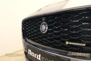 Pelēks Jaguar E-Pace 2021 Tallina, ar dzinēja tilpumu 1.50 L un nobraukumu 84 tūkst. km par 39900 €, foto 16 vietnē AUTOMOTO.COM.LV