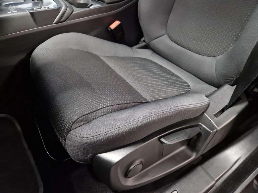 Jaguar E-Pace 2019 Viļņa, ar dzinēja tilpumu 2.00 L un nobraukumu 34 tūkst. km par 17350 €, foto 13 vietnē AUTOMOTO.COM.LV