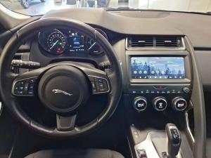 Jaguar E-Pace 2019 Viļņa, ar dzinēja tilpumu 2.00 L un nobraukumu 34 tūkst. km par 17350 €, foto 14 vietnē AUTOMOTO.COM.LV