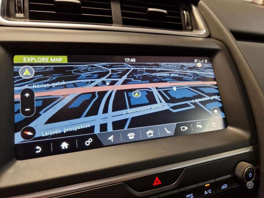 Jaguar E-Pace 2019 Viļņa, ar dzinēja tilpumu 2.00 L un nobraukumu 34 tūkst. km par 17350 €, foto 25 vietnē AUTOMOTO.COM.LV
