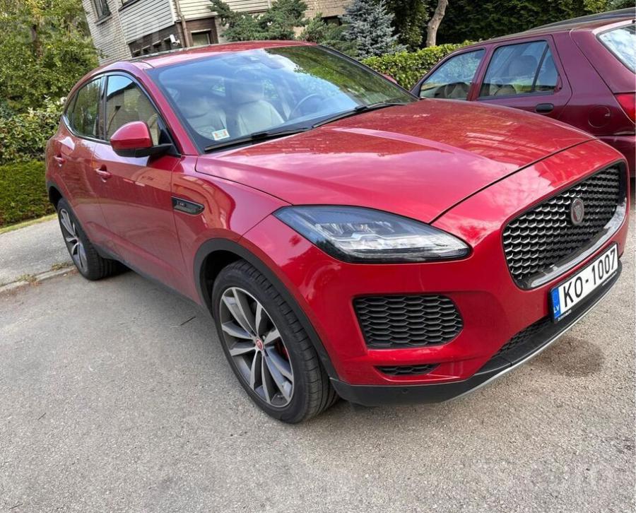 Sarkans Jaguar E-Pace 2018 Rīga, ar dzinēja tilpumu 2.00 L un nobraukumu 65 tūkst. km par 25000 €, foto 3 vietnē AUTOMOTO.COM.LV