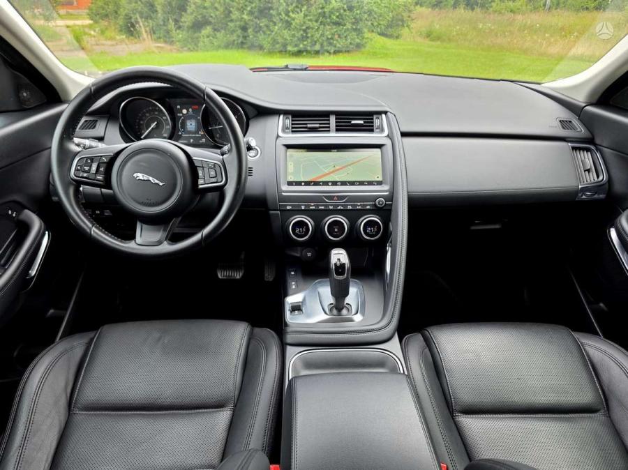 Sarkans Jaguar E-Pace 2018 Tauragė, ar dzinēja tilpumu 2.00 L un nobraukumu 139 tūkst. km par 12900 €, foto 15 vietnē AUTOMOTO.COM.LV