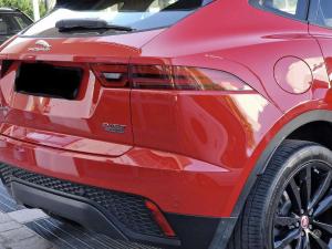 Red Jaguar E-Pace 2019 in Kaunas, with an engine capacity of 2.00 L and mileage of 94 thousand km for 13950 €, photo 5 on AUTOMOTO.COM.LV