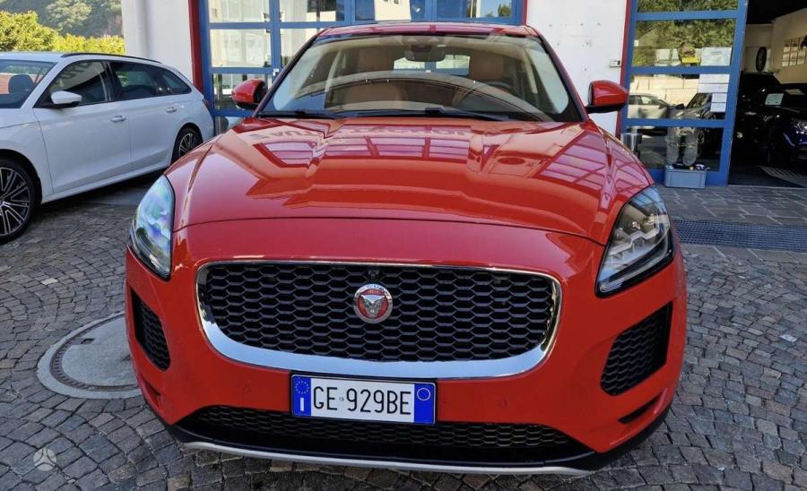 Red Jaguar E-Pace 2019 in Kaunas, with an engine capacity of 2.00 L and mileage of 94 thousand km for 13950 €, photo 7 on AUTOMOTO.COM.LV