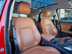 Red Jaguar E-Pace 2019 in Kaunas, with an engine capacity of 2.00 L and mileage of 94 thousand km for 13950 €, photo 19 on AUTOMOTO.COM.LV