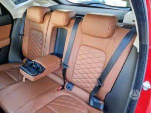Red Jaguar E-Pace 2019 in Kaunas, with an engine capacity of 2.00 L and mileage of 94 thousand km for 13950 €, photo 20 on AUTOMOTO.COM.LV