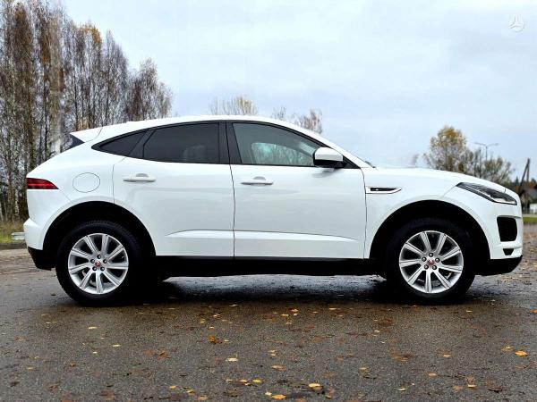 Balts Jaguar E-Pace 2018 Tauragė, ar dzinēja tilpumu 2.00 L un nobraukumu 202 tūkst. km par 12500 €, foto 4 vietnē AUTOMOTO.COM.LV
