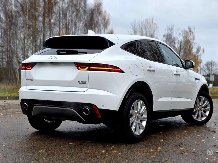 Белый Ягуар E-Pace 2018 в Таураге, объемом двигателя 2.00 л и пробегом 202 тыс. км за 12500 €, фото 5 на AUTOMOTO.COM.LV
