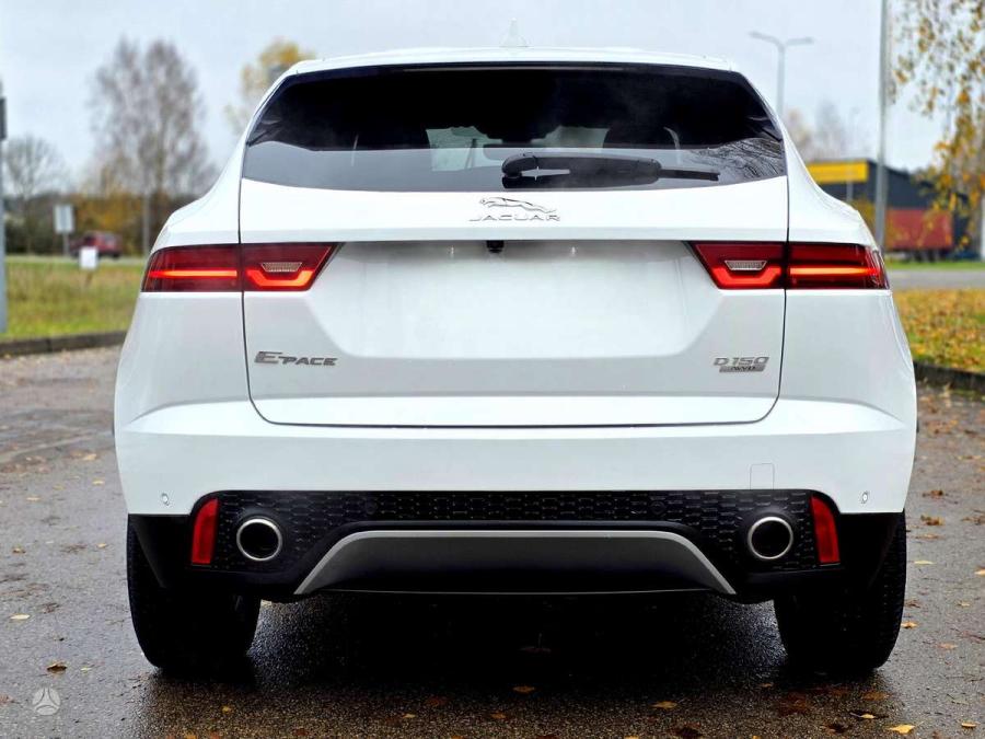 Белый Ягуар E-Pace 2018 в Таураге, объемом двигателя 2.00 л и пробегом 202 тыс. км за 12500 €, фото 6 на AUTOMOTO.COM.LV