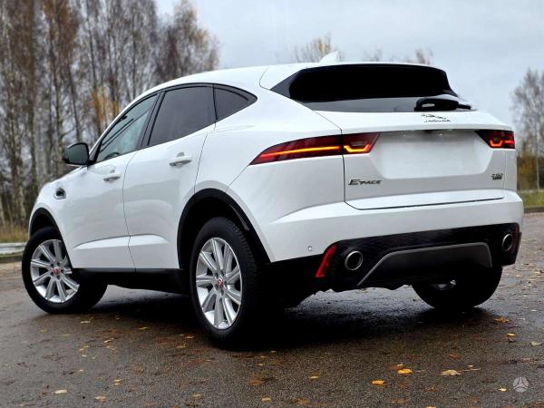 Balts Jaguar E-Pace 2018 Tauragė, ar dzinēja tilpumu 2.00 L un nobraukumu 202 tūkst. km par 12500 €, foto 7 vietnē AUTOMOTO.COM.LV