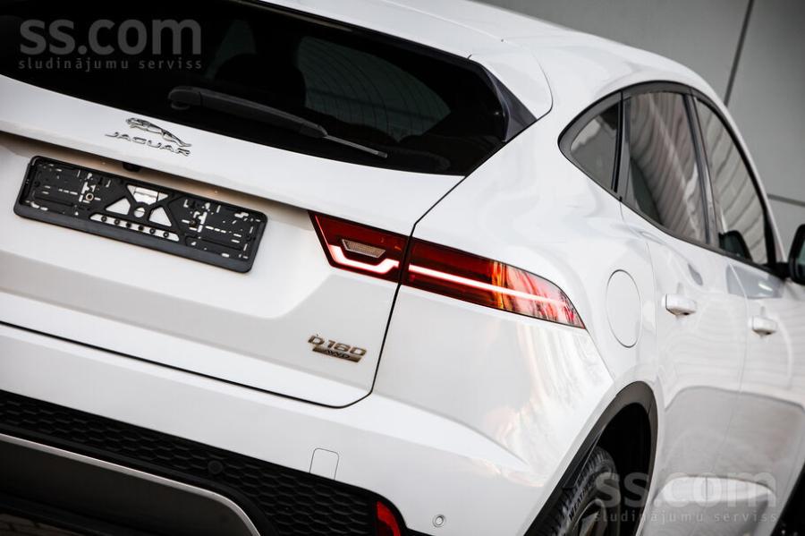 Белый Ягуар E-Pace 2018 в Елгава, объемом двигателя 2.00 л и пробегом 128 тыс. км за 13999 €, фото 12 на AUTOMOTO.COM.LV