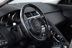 Белый Ягуар E-Pace 2018 в Елгава, объемом двигателя 2.00 л и пробегом 128 тыс. км за 13999 €, фото 17 на AUTOMOTO.COM.LV