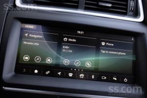 Белый Ягуар E-Pace 2018 в Елгава, объемом двигателя 2.00 л и пробегом 128 тыс. км за 13999 €, фото 18 на AUTOMOTO.COM.LV