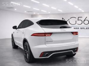 Balts Jaguar E-Pace 2018 Rīga, ar dzinēja tilpumu 2.00 L un nobraukumu 132 tūkst. km par 17900 €, foto 6 vietnē AUTOMOTO.COM.LV