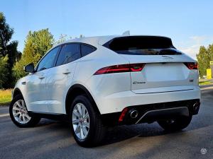 White Jaguar E-Pace 2018 in Taurage, with an engine capacity of 2.00 L and mileage of 202 thousand km for 12500 €, photo 8 on AUTOMOTO.COM.LV
