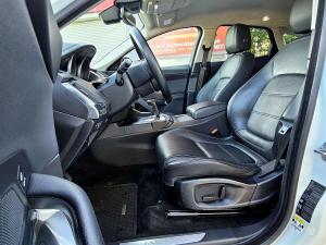 White Jaguar E-Pace 2018 in Taurage, with an engine capacity of 2.00 L and mileage of 202 thousand km for 12500 €, photo 10 on AUTOMOTO.COM.LV