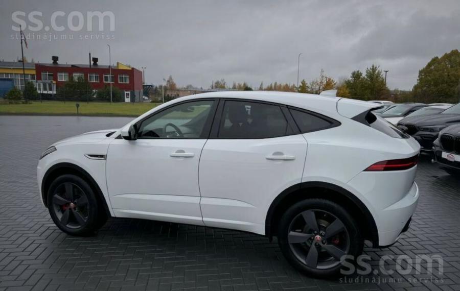 White Jaguar E-Pace 2019 in Telschi, with an engine capacity of 2.00 L and mileage of 215 thousand km for 13699 €, photo 10 on AUTOMOTO.COM.LV