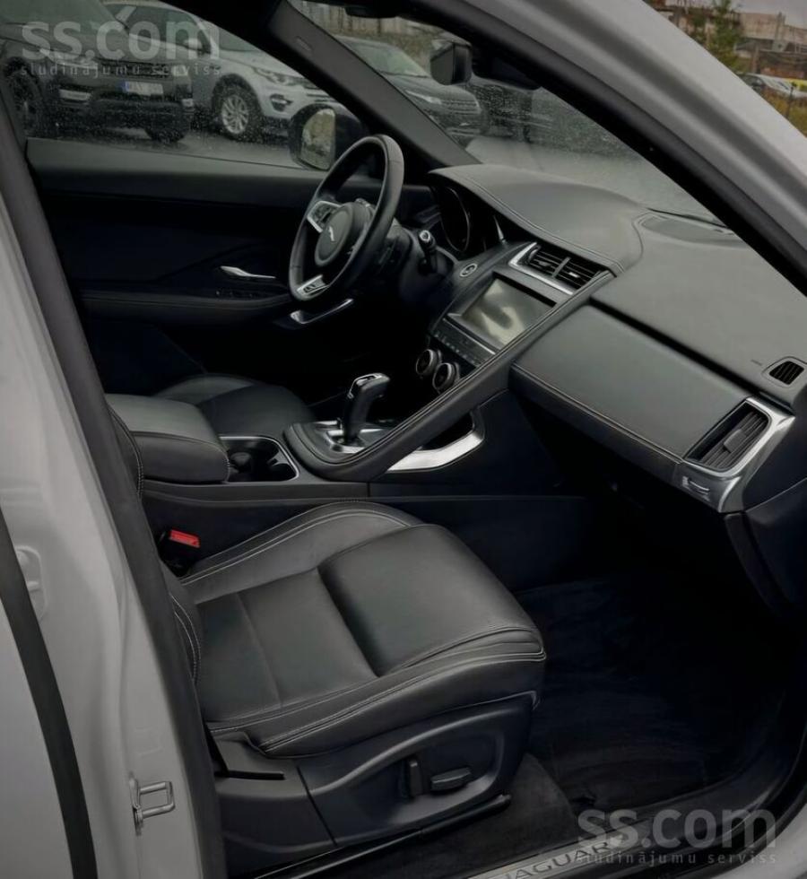White Jaguar E-Pace 2019 in Telschi, with an engine capacity of 2.00 L and mileage of 215 thousand km for 13699 €, photo 15 on AUTOMOTO.COM.LV
