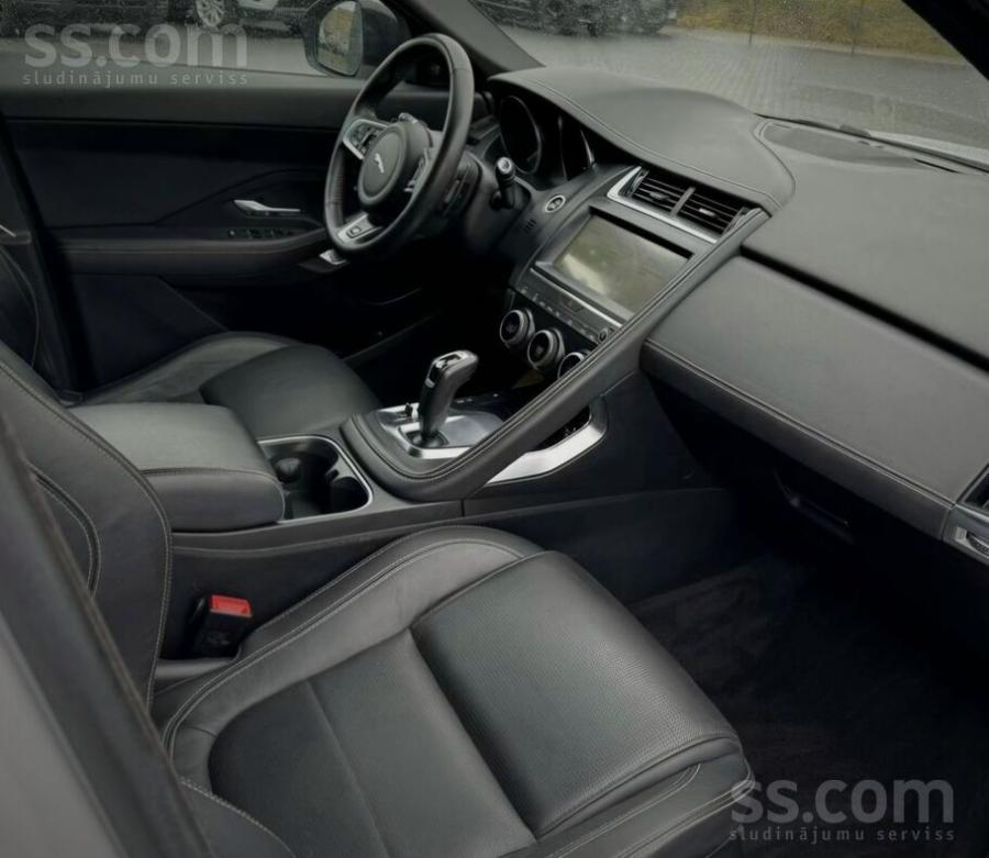 White Jaguar E-Pace 2019 in Telschi, with an engine capacity of 2.00 L and mileage of 215 thousand km for 13699 €, photo 16 on AUTOMOTO.COM.LV
