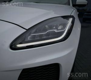 White Jaguar E-Pace 2019 in Telschi, with an engine capacity of 2.00 L and mileage of 215 thousand km for 13699 €, photo 25 on AUTOMOTO.COM.LV