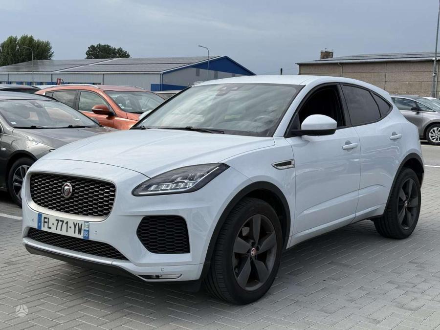 White Jaguar E-Pace 2019 in Taurage, with an engine capacity of 2.00 L and mileage of 123 thousand km for 9500 €, photo 3 on AUTOMOTO.COM.LV