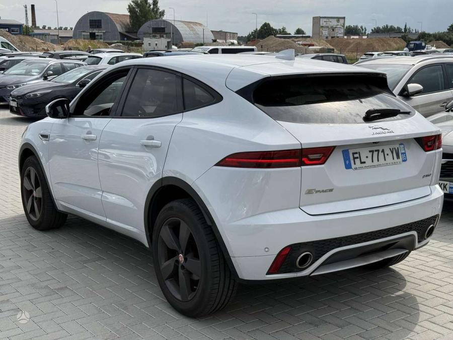 White Jaguar E-Pace 2019 in Taurage, with an engine capacity of 2.00 L and mileage of 123 thousand km for 9500 €, photo 5 on AUTOMOTO.COM.LV