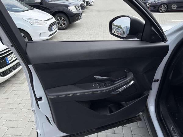 Balts Jaguar E-Pace 2019 Tauragė, ar dzinēja tilpumu 2.00 L un nobraukumu 123 tūkst. km par 9500 €, foto 6 vietnē AUTOMOTO.COM.LV