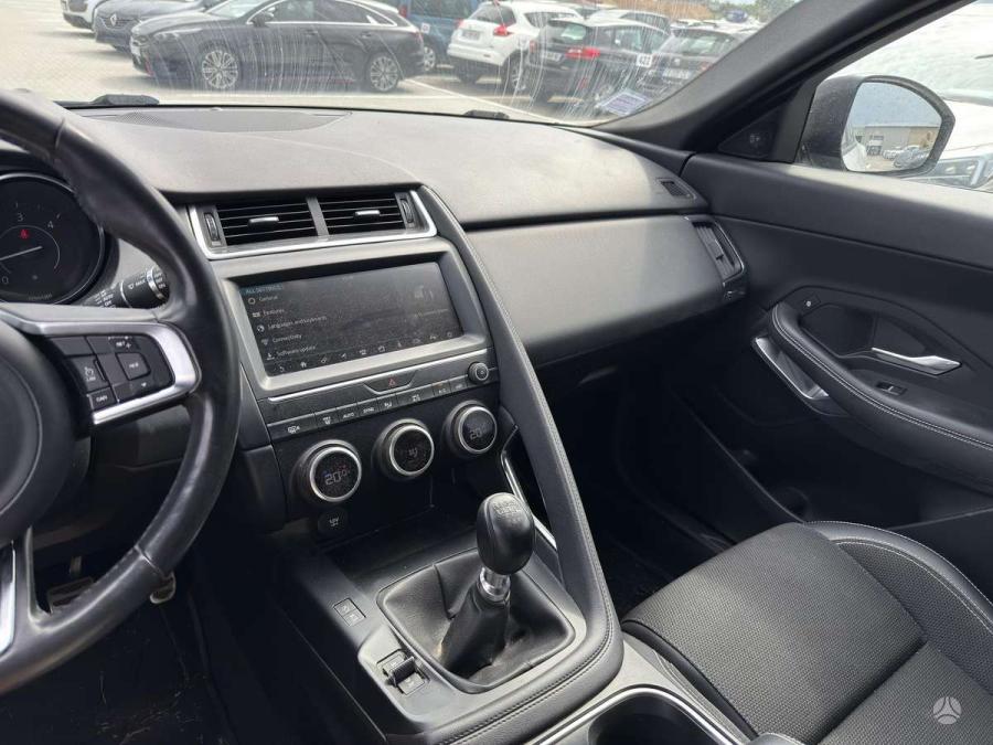 White Jaguar E-Pace 2019 in Taurage, with an engine capacity of 2.00 L and mileage of 123 thousand km for 9500 €, photo 12 on AUTOMOTO.COM.LV
